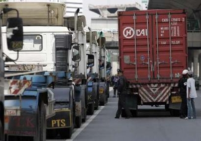 Thai Truck Drivers Strike to Protest Fuel Price Hikes